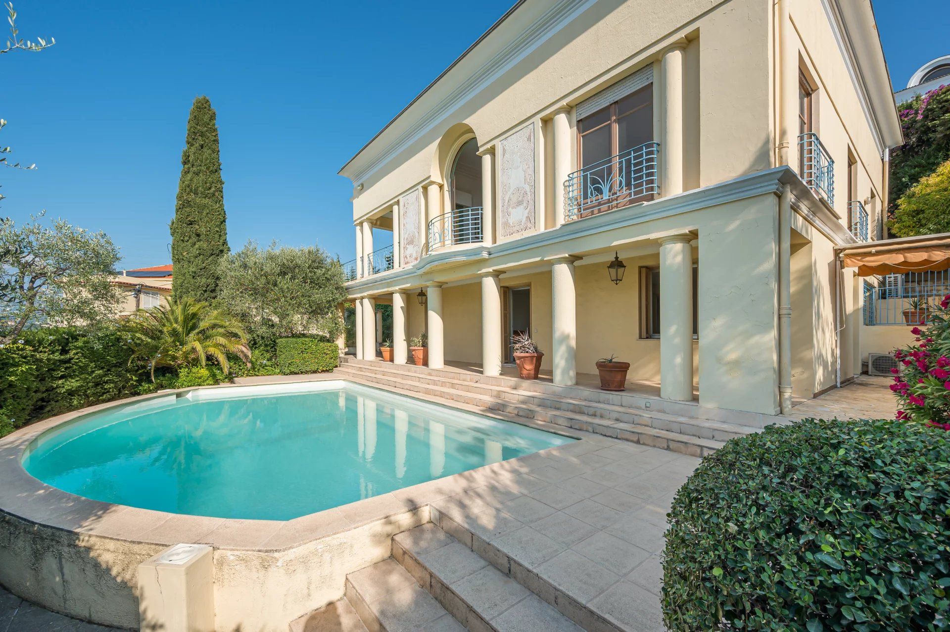 Sale Villa Nice 9 Rooms 306 m² - Savills